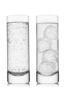 Sparkling Water vs Still Water: Which One Is Better?